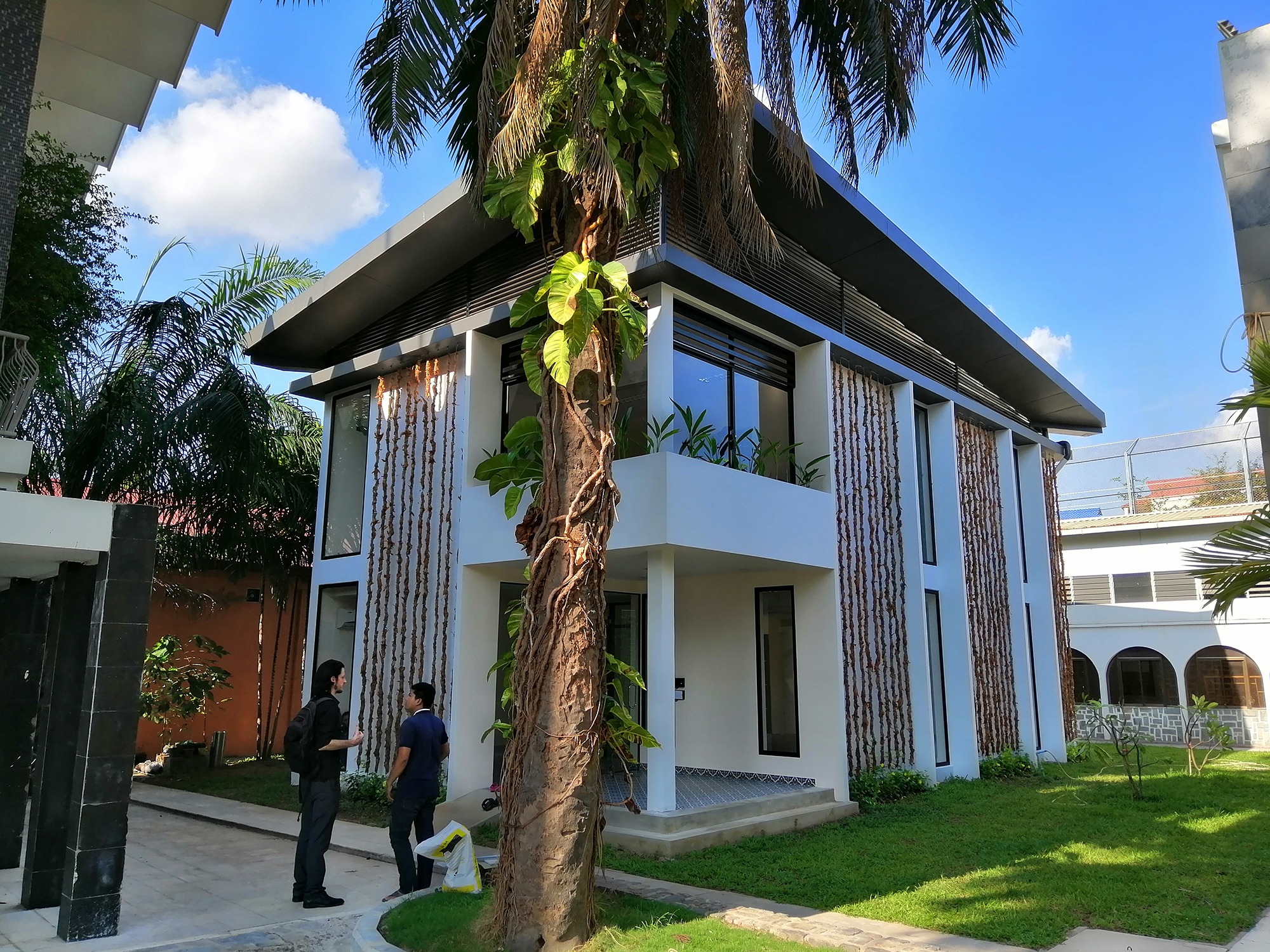 BIOCLIMATIC OFFICE for CAMBODIAN SENATE - T3 Architects