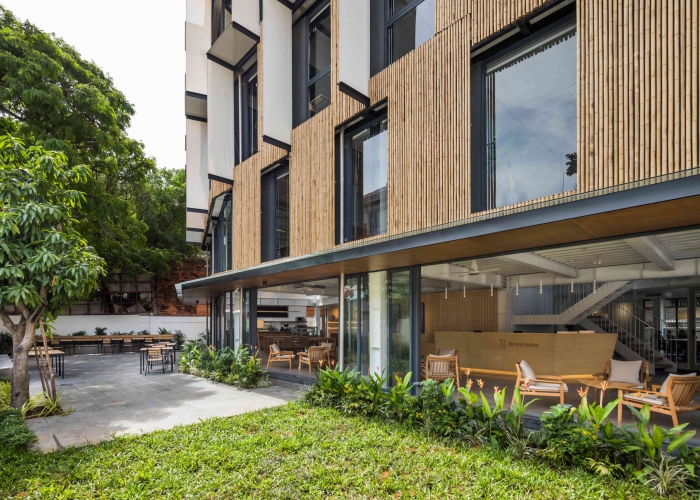 Bioclimatic Flexi-Office in Saigon – T3 Architects